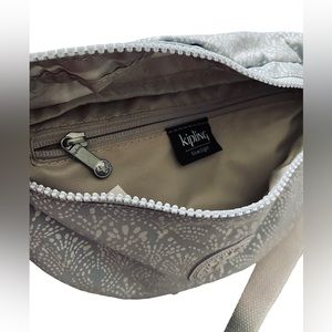 Kipling | Bags | Kipling Ki265 Pria Fanny Pack Hip Waist Bag Travel ...